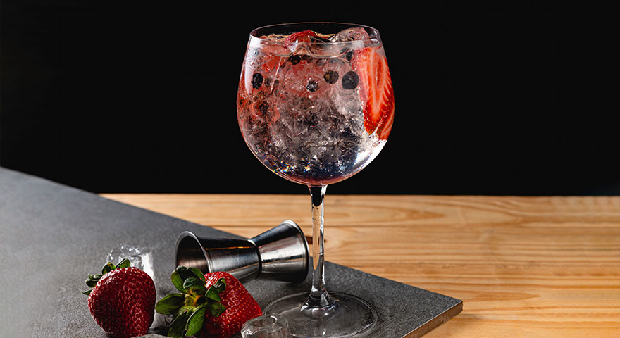 Red, White & Gin Recipe | A. Smith Bowman Distillery